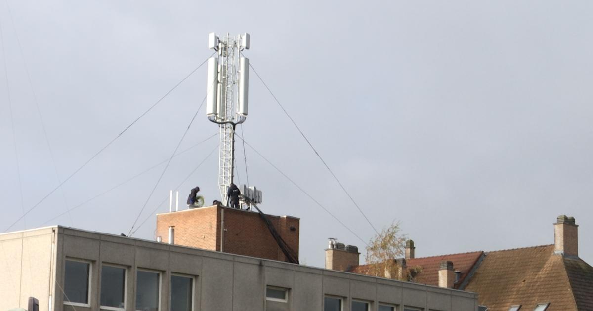 L'antenne téléphonique dans le centre d'Ottignies est enfin active ...